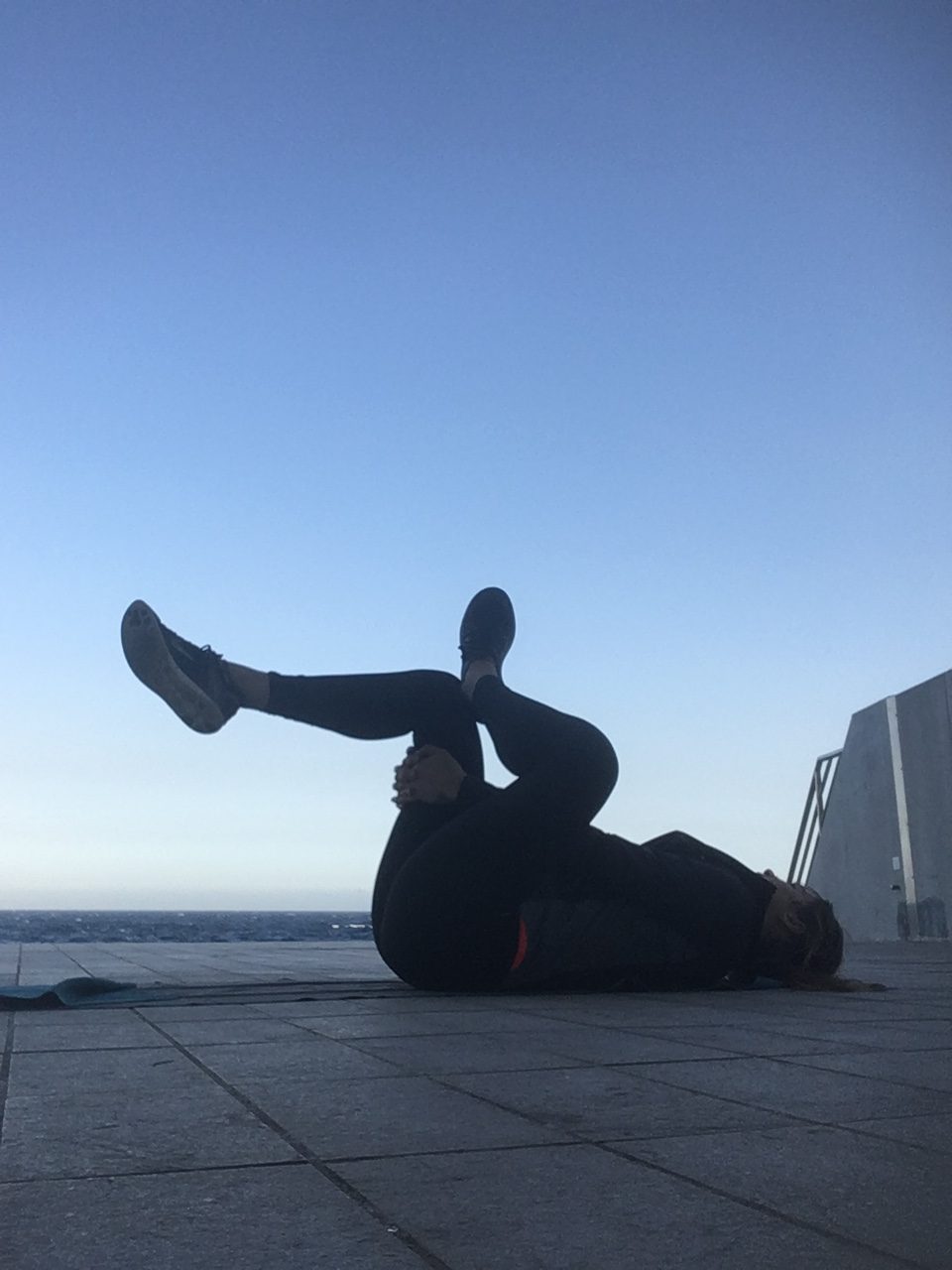 Ski and snowboard specific stretching routine for at home or the gym!